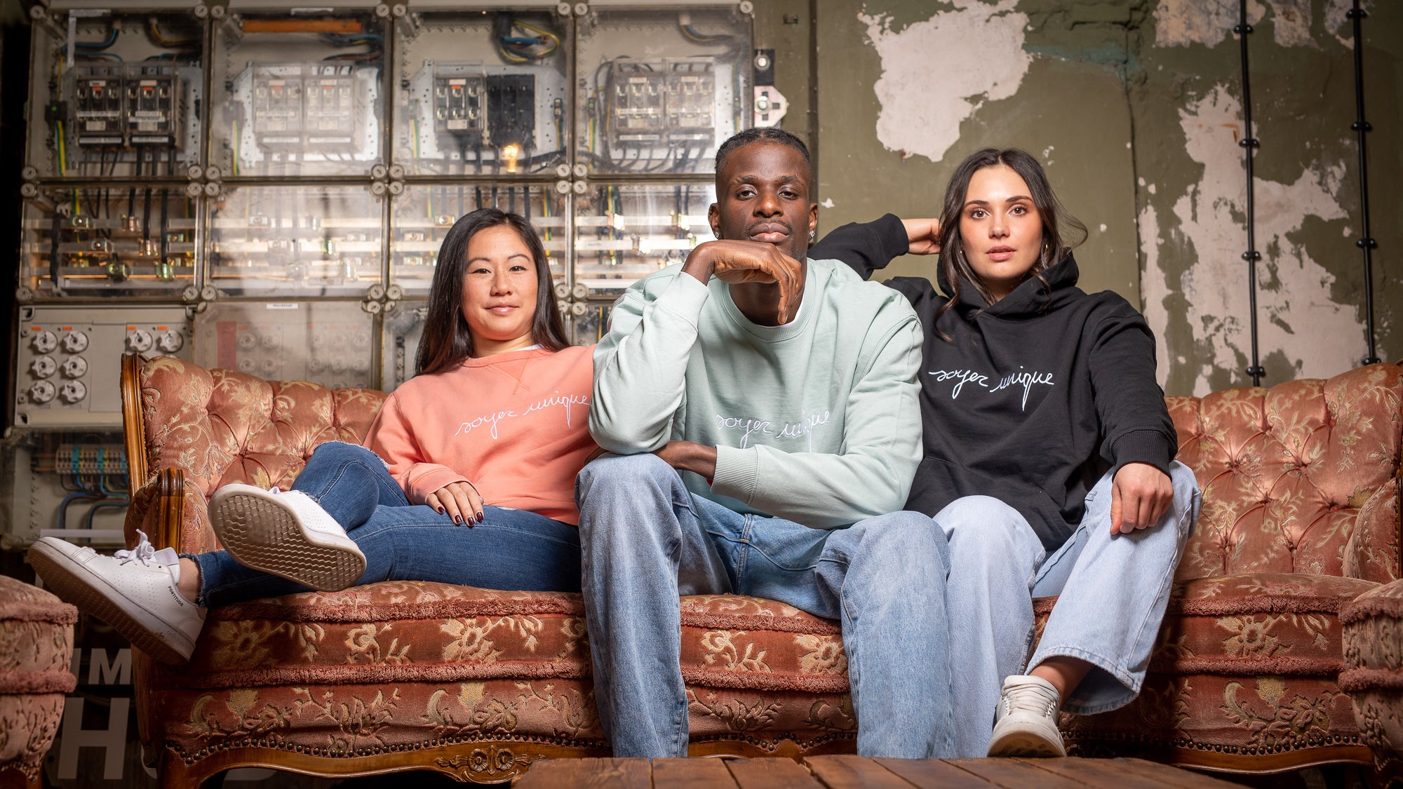 PARO DESIGN - FAIR PRODUZIERTE FASHION I HOCHWERTIGE DESIGNERMÖBEL ...